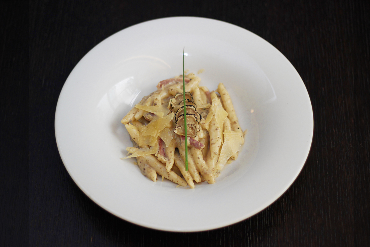 Gastro blog: Žrnovski makaruni s pršutom i tartufima - Croatian Hot Spots